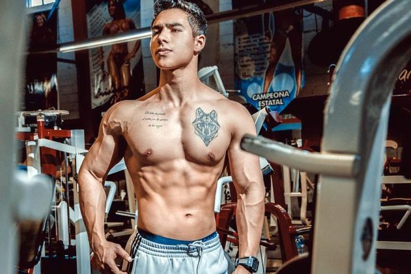 Men's Physique Competition for Beginners: Training, Posing, Dieting Tips